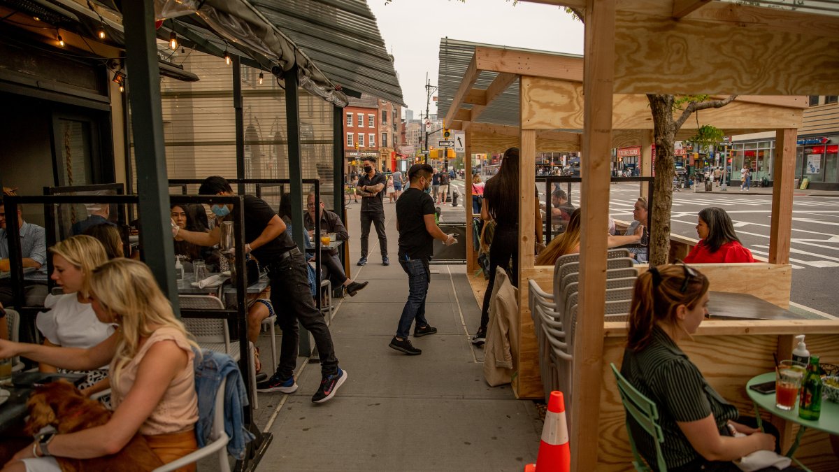 Cuomo Extends Outdoor Dining Program Across New York for Another Year ...