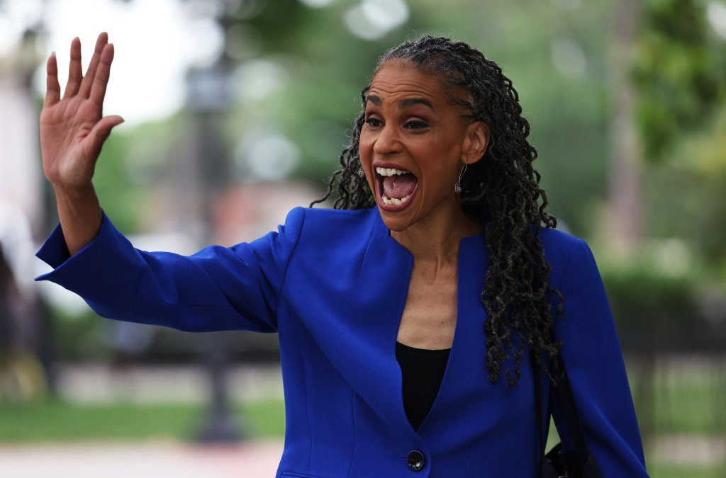 Maya Wiley’s Campaign Holds Full-Capacity Concert for Fully Vaccinated ...