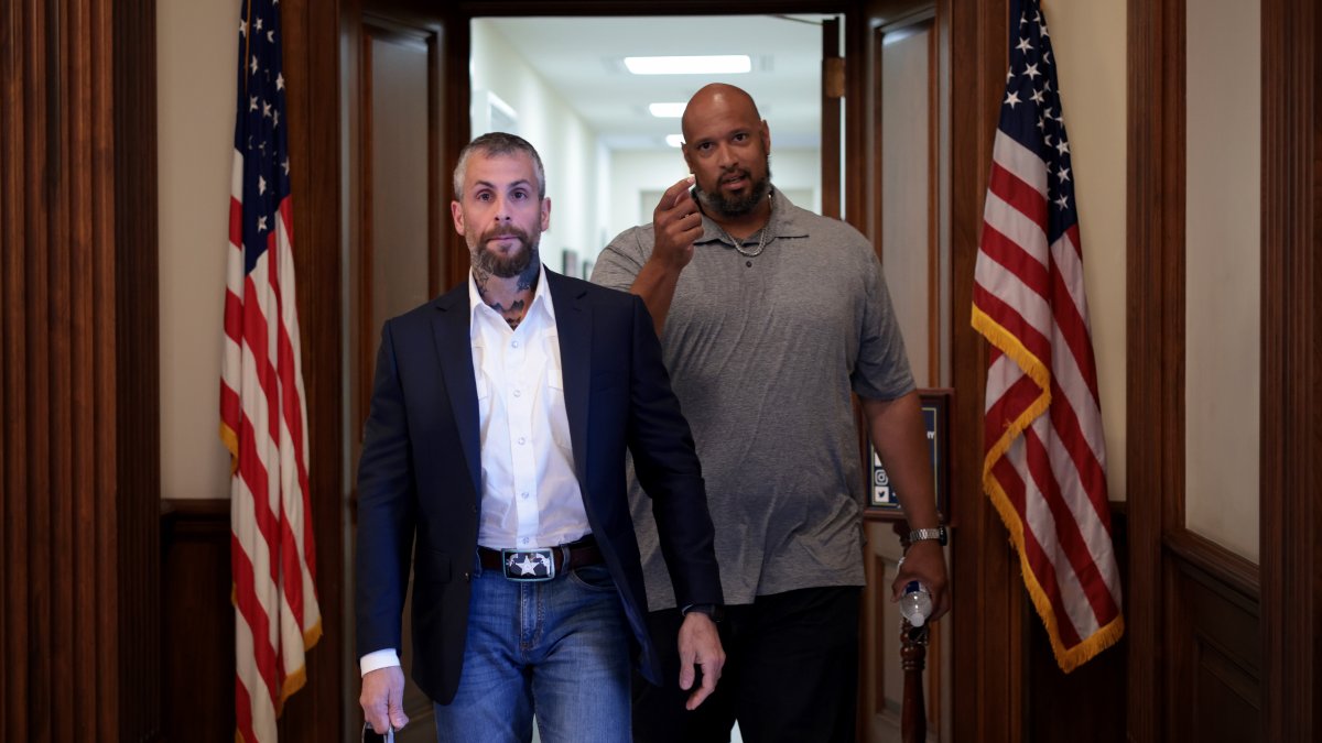 Officer Asks McCarthy to Denounce GOP Remarks on Jan. 6 Riot – NBC New York