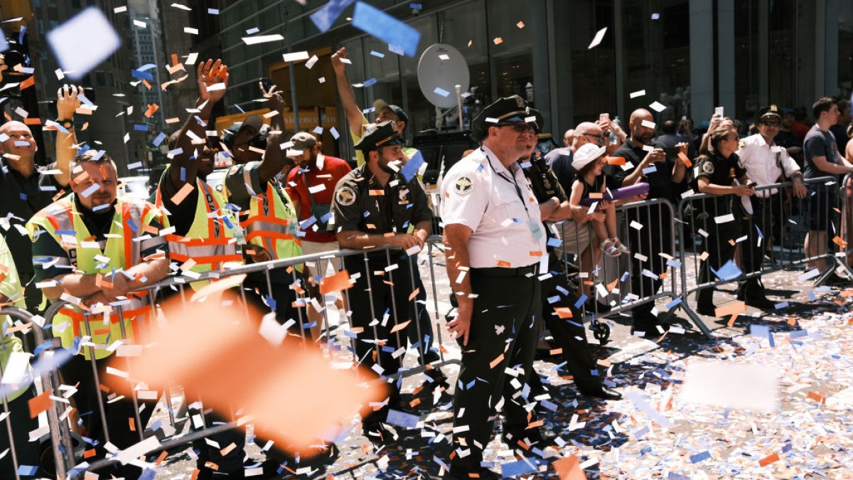 NYC Ticker-Tape Parade Fetes ‘Hometown Heroes’ – NBC New York
