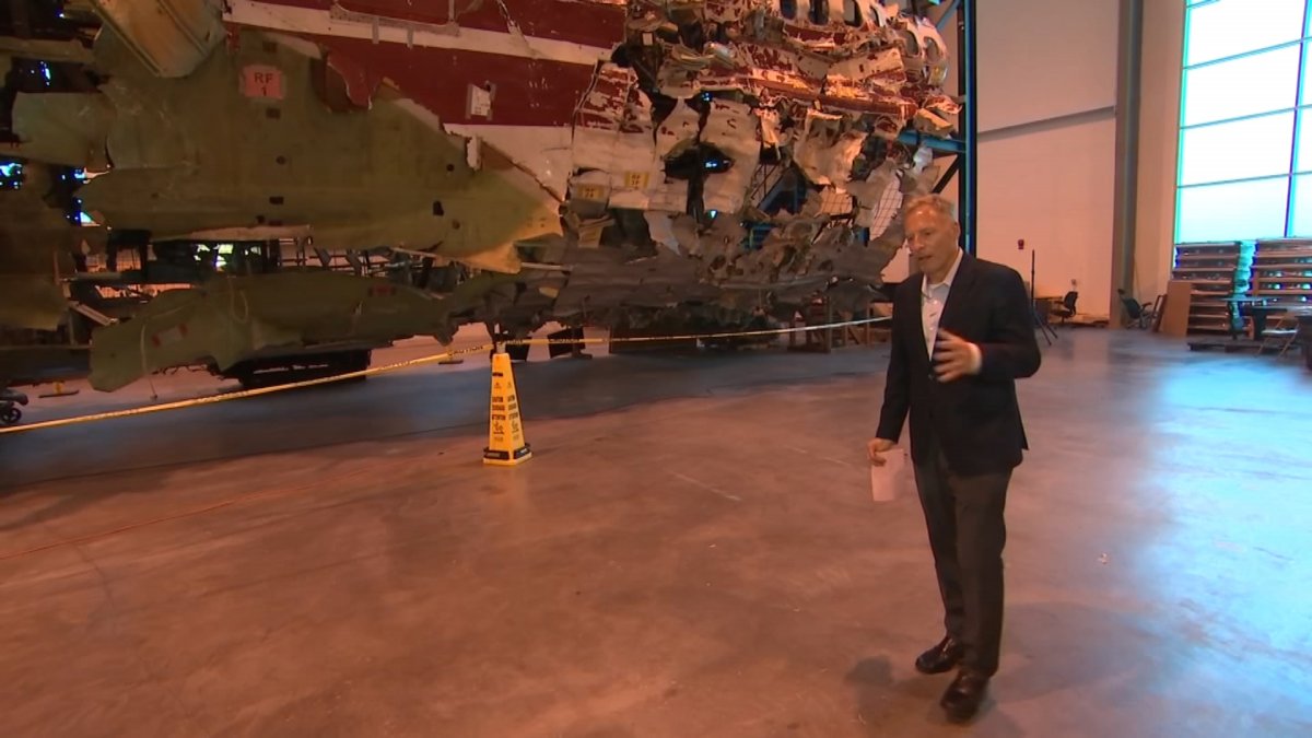 Exclusive Look at Reconstruction of TWA Flight 800 – NBC New York