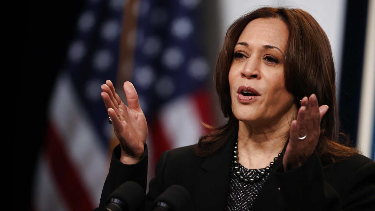 With Deadline Ahead, Harris Reiterates Resolve for Passing Voting ...