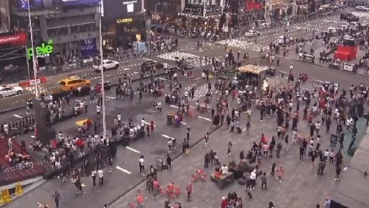 Crowd in Times Square Scrambles After Reported Gunshot – NBC New York
