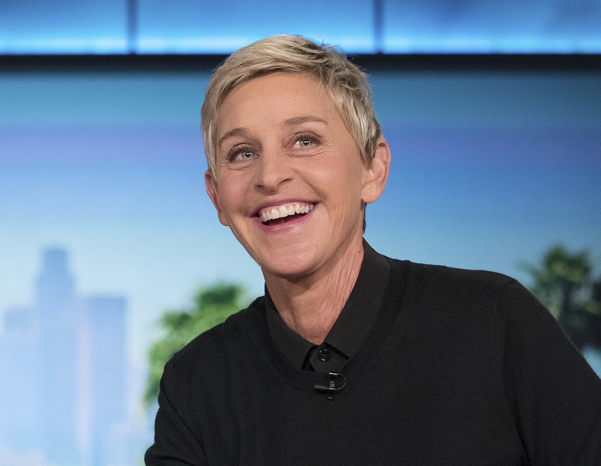 Ellen DeGeneres Shares Heartfelt Message After Filming Final Episode ...