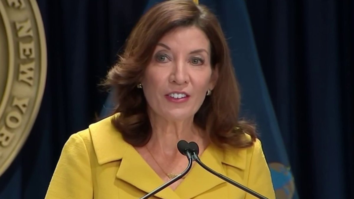Gov. Hochul Apologizes to Family Members of Those Who Died of COVID in ...