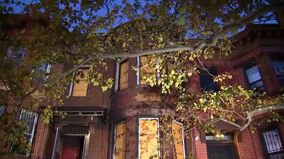 16 People Hurt, Including 4-Year-Old in Cardiac Arrest, in Brooklyn ...