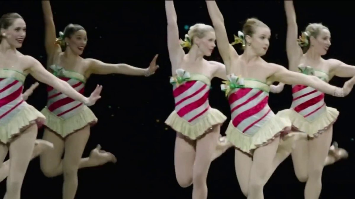 Three Sets of Sisters Share Stage as Rockettes – NBC New York