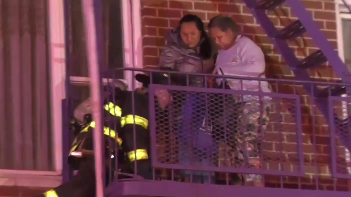 8 Hurt Following Large Fire at 7-Story Bronx Building – NBC New York