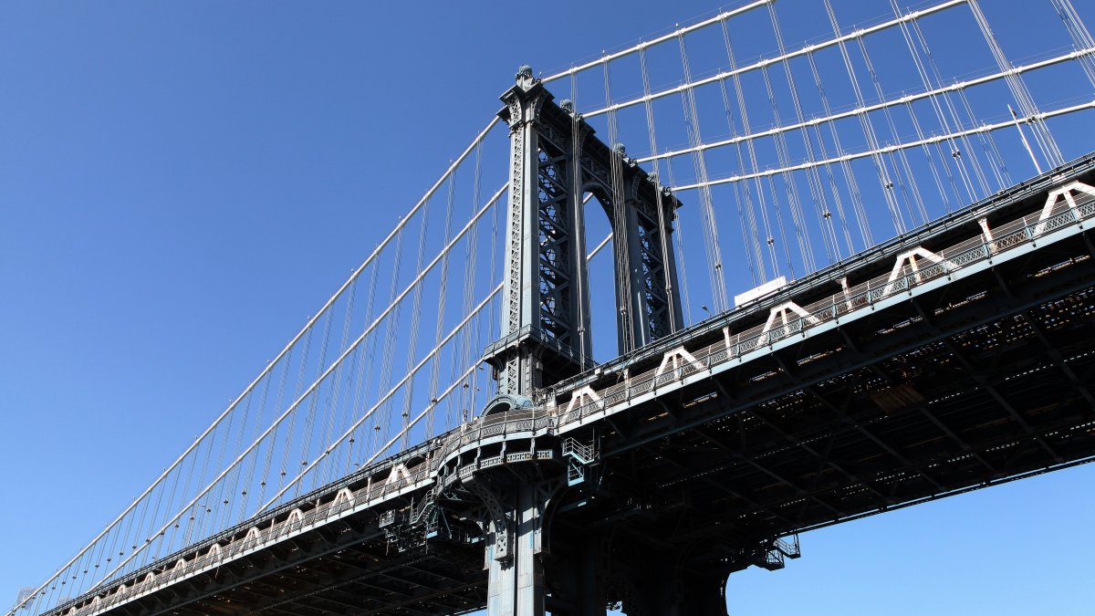 Construction Worker Falls to His Death From Manhattan Bridge – NBC New York