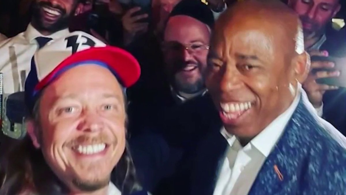 Mayor-Elect Eric Adams Flew to Puerto Rico on Bitcoin Billionaire’s ...