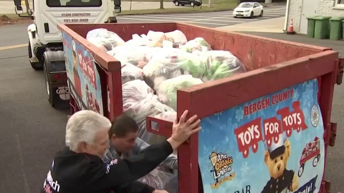 Incredible Community Response After Toys Burned in Fire – NBC New York