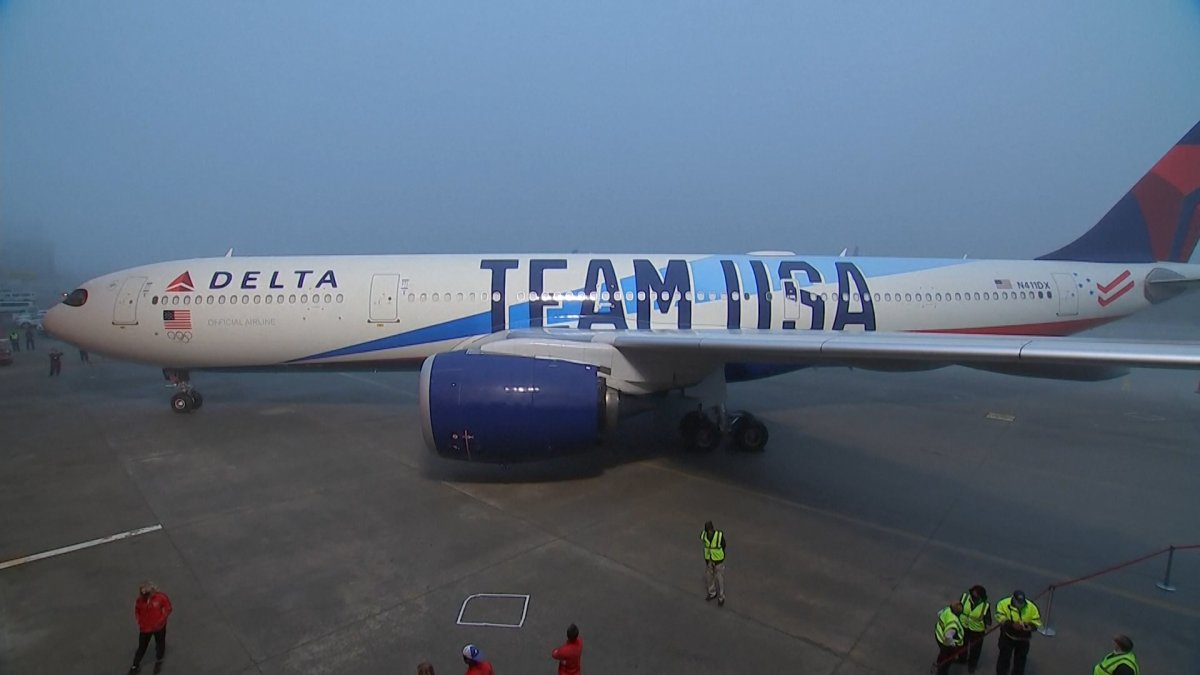 Delta Unveils Team USA Plane – NBC New York