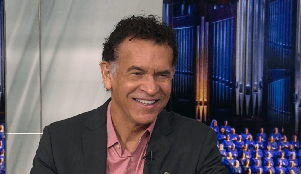 Holiday Hymns with Brian Stokes Mitchell – NBC New York