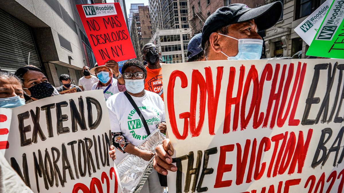 New Yorks Pandemic Era Eviction Moratorium Expires Nbc New York
