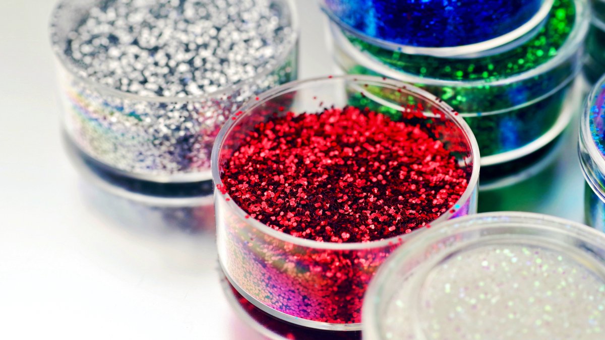 Glitter Attack on Florida Man Leaves Two Women With Felony Charges ...