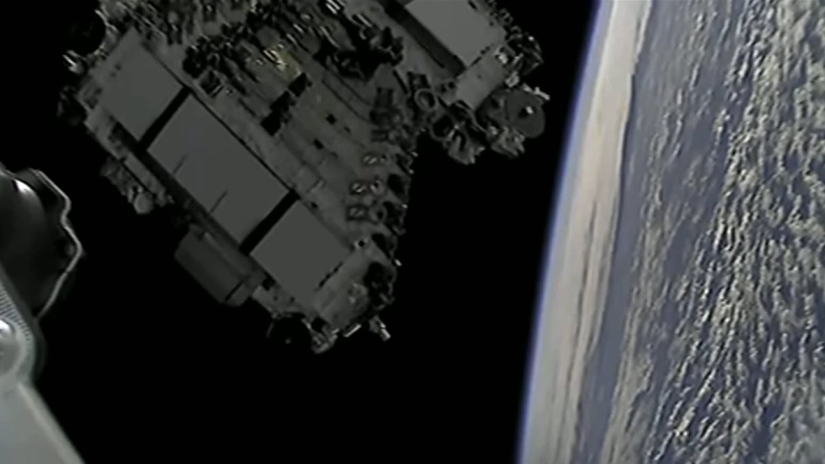 SpaceX Satellites Fall From Orbit – NBC New York