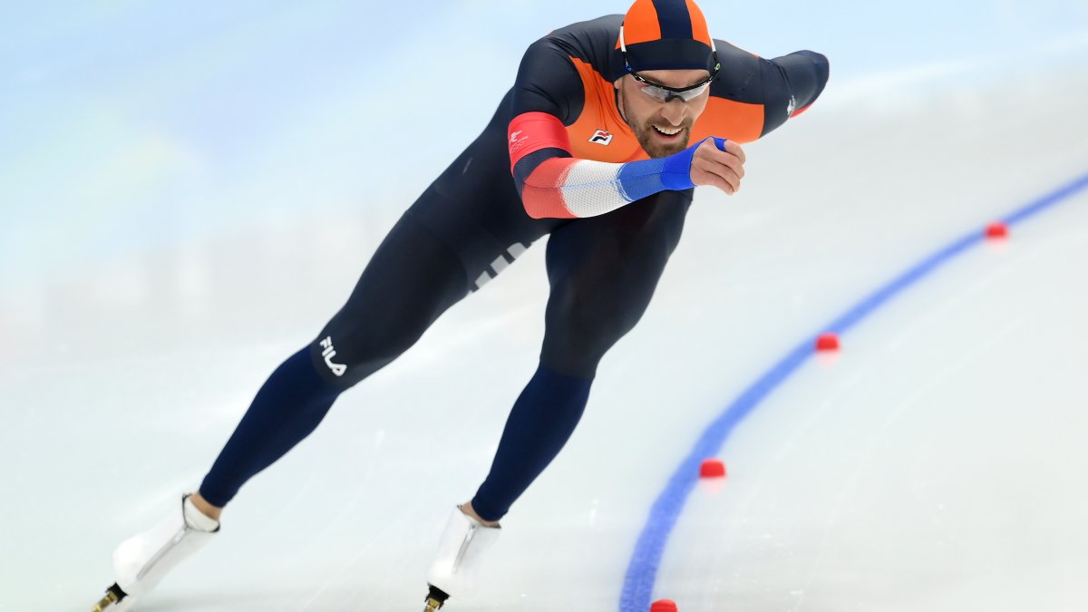 U.S. Speed Skater Joey Mantia Sixth in 1500m as Netherlands’ Kjeld Nuis ...