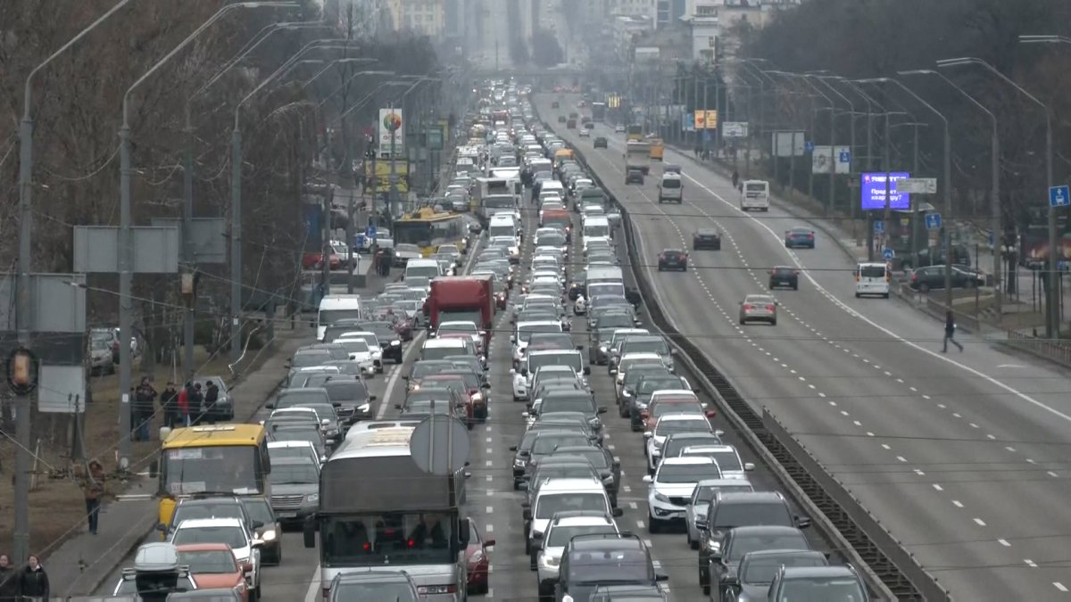 Traffic Backed Up for Miles As People Flee Kyiv – NBC New York