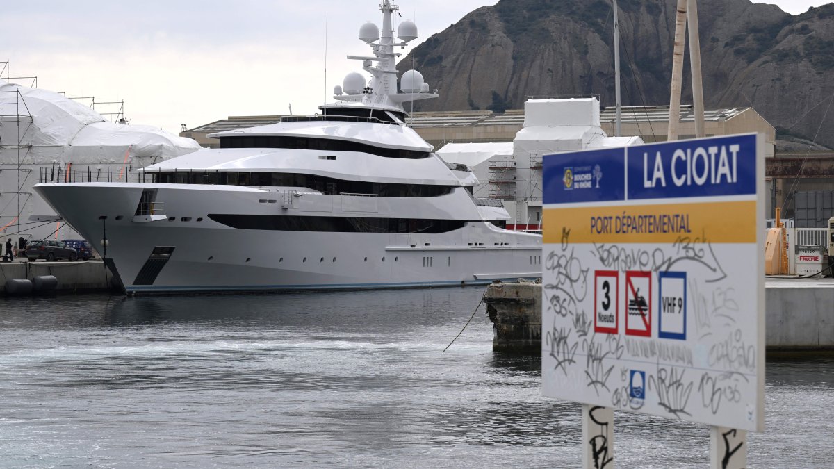France Seizes Superyacht Linked to Russia’s Sechin as Oligarch Assets ...