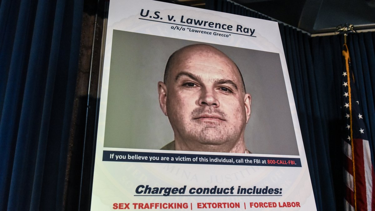 Prosecutor: Former Federal Informant and Ex-Convict Larry Ray Coerced ...