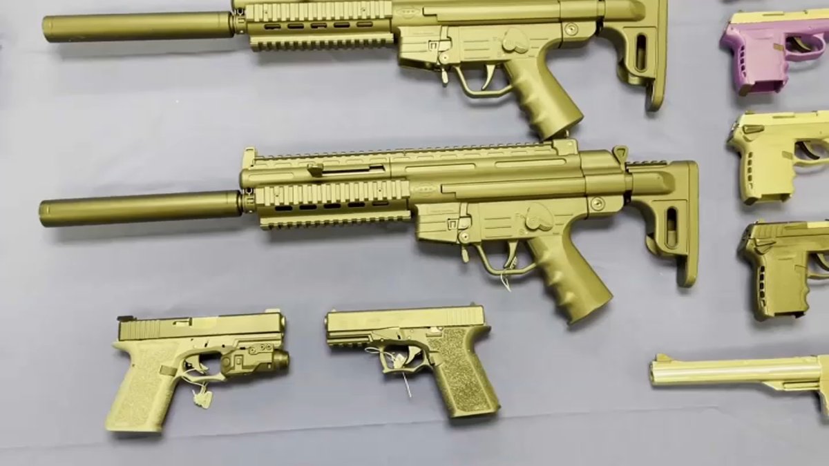 NYPD, Bronx DA Make Big Illegal Gun Bust Thanks to Undercover Officer ...