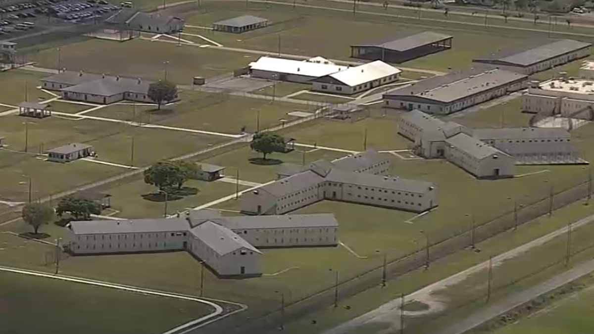 3 South Florida Corrections Officers Facing Murder Charges in Inmate’s ...