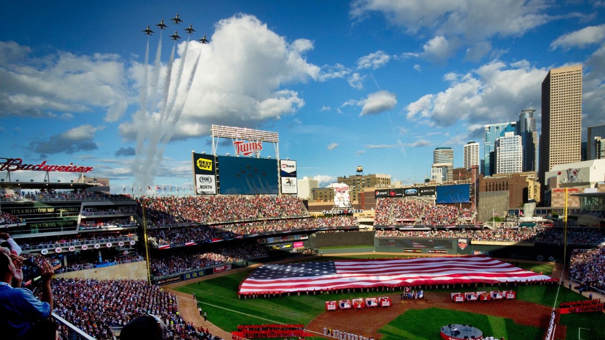 Military flyovers at sporting events explained – NBC New York