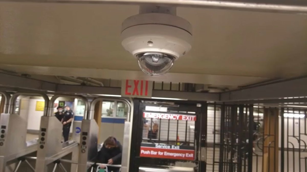 Subway Shooting: MTA Chair Says ‘No Excuses’ For Malfunctioning Subway ...