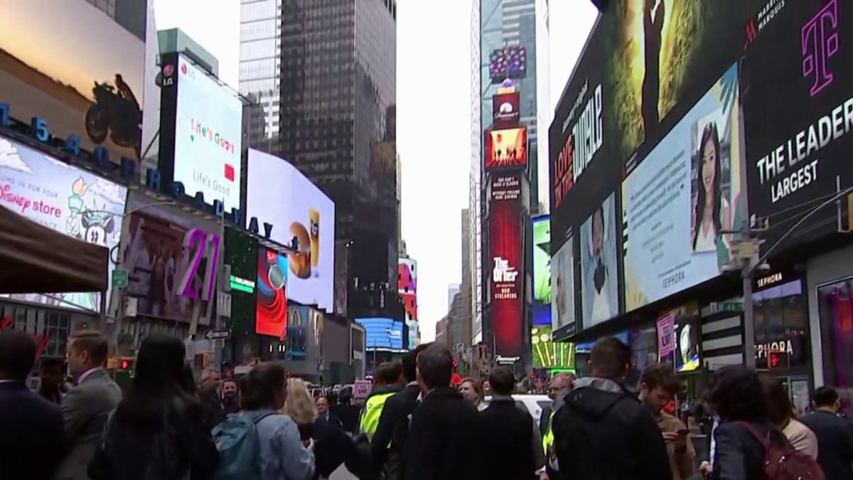 NYC Mayor Announces $500M Redevelopment in Times Square – NBC New York