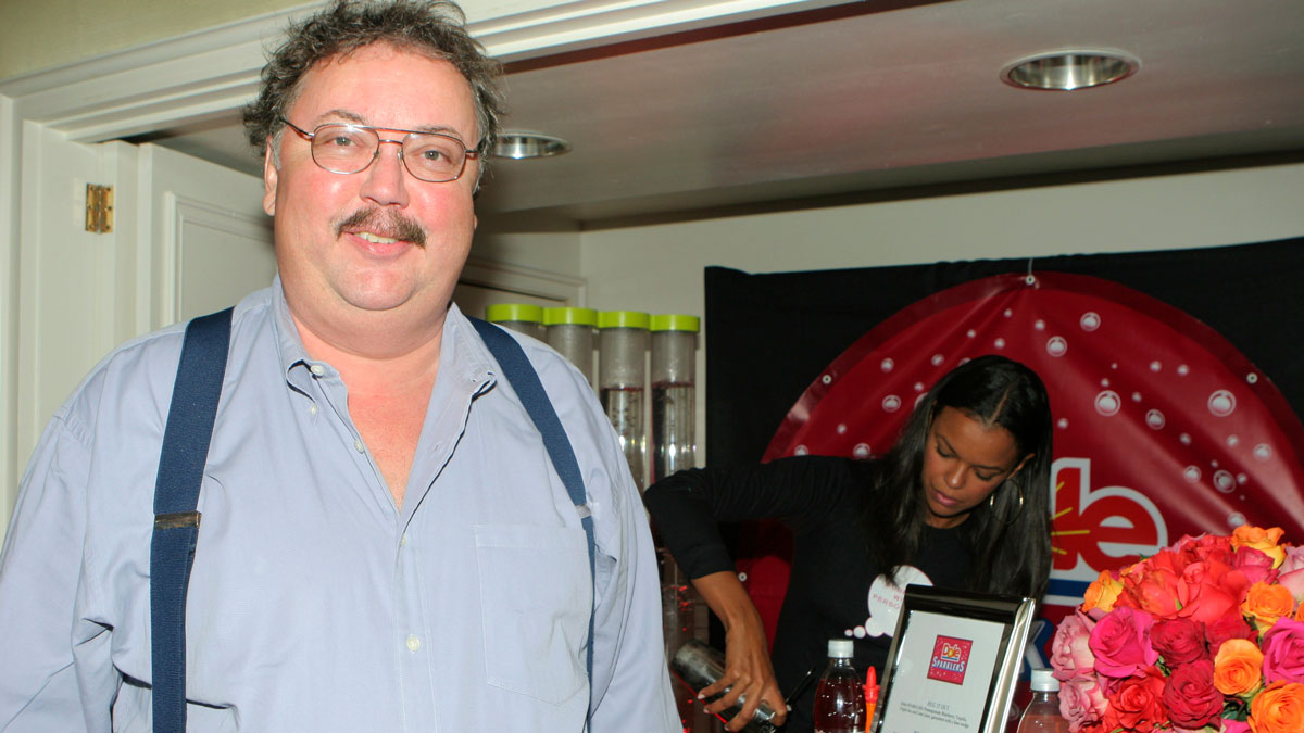 ‘Friends’ Star Mike Hagerty Dead at 67 – NBC New York