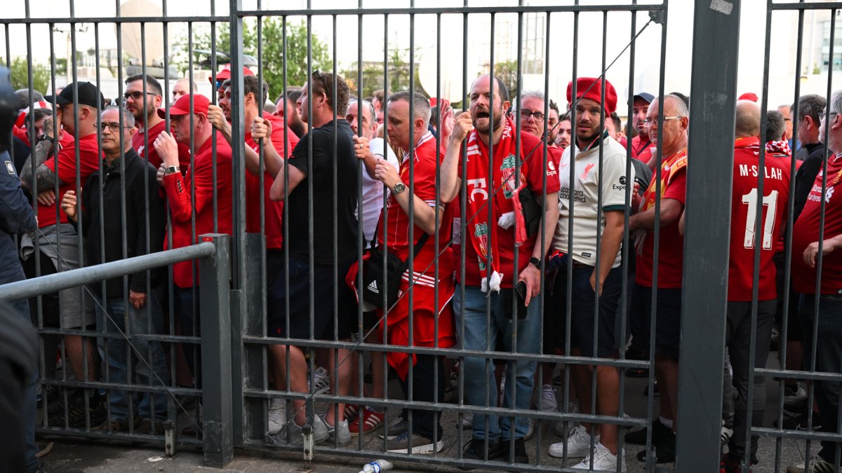Liverpool-Real Madrid Champions League Final Kicks Off After Delay Over ...