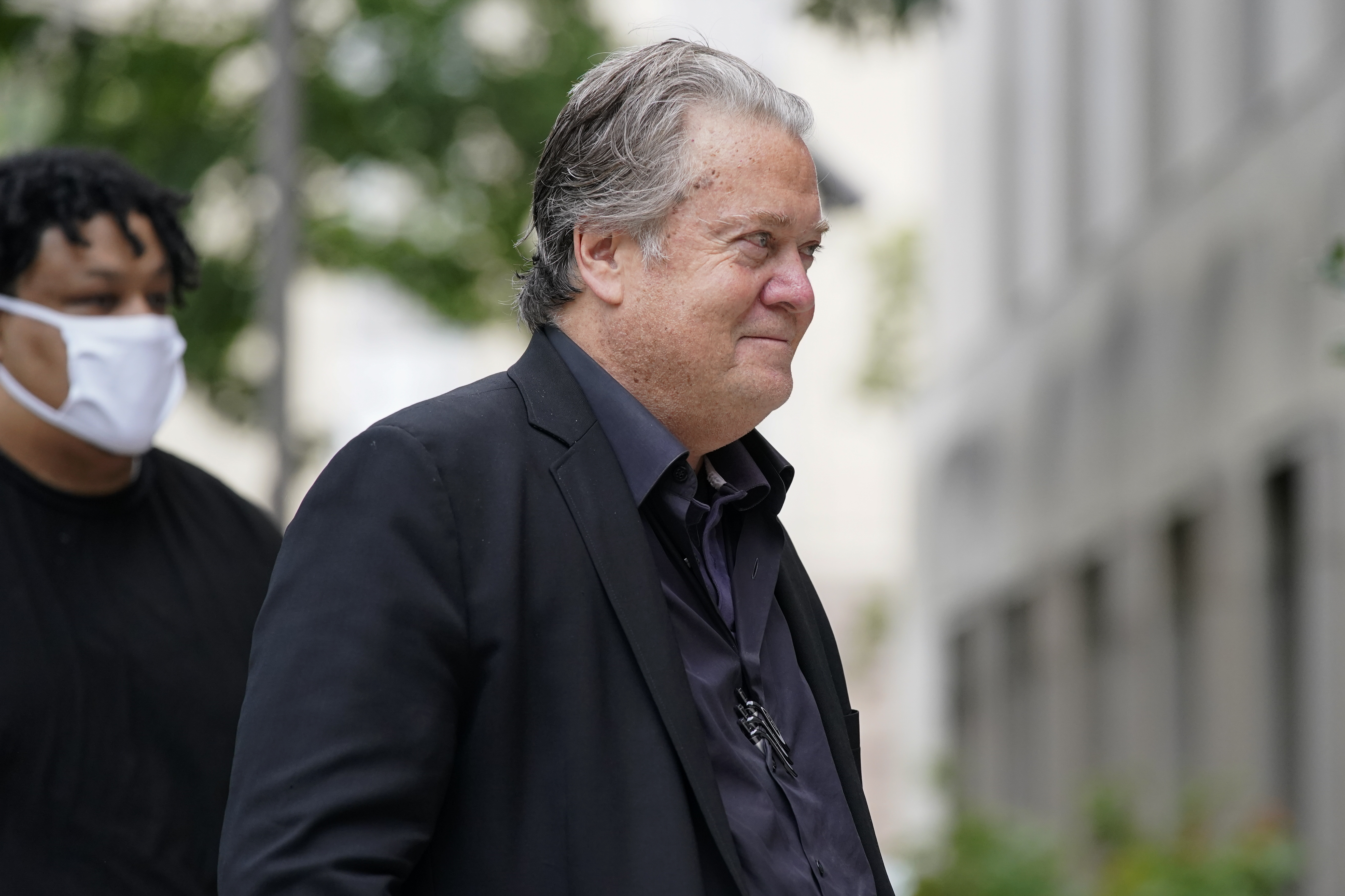 Government Says Steve Bannon Ignored Subpoena, Acted Above the Law ...