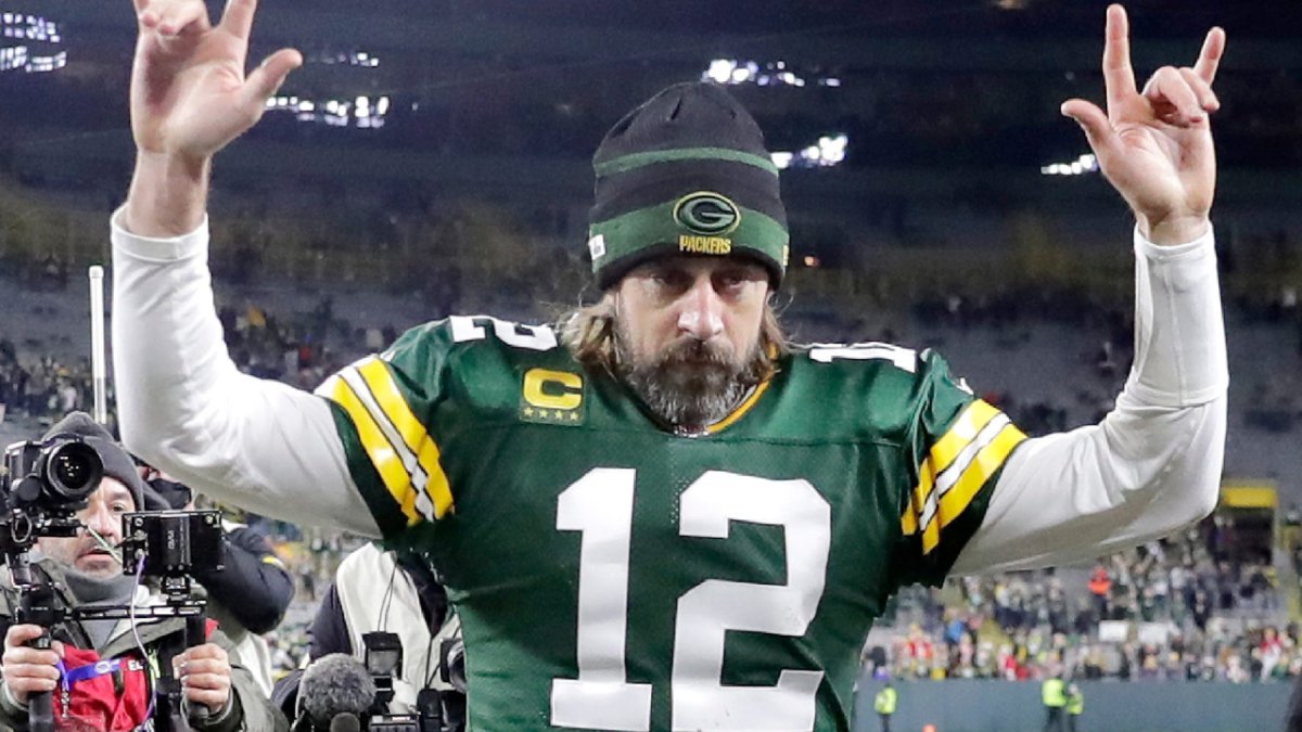What Is Packers QB Aaron Rodgers’ Career Record Against the Chicago ...
