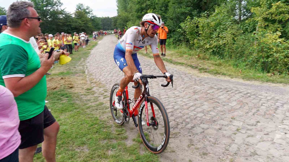 Daniel Oss Out of Tour de France After Breaking Neck in High-Speed ...