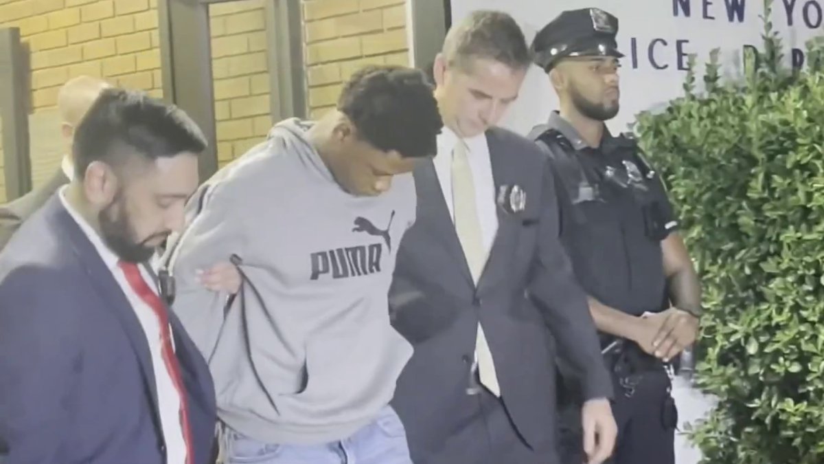 Arrest Made In Brutal Beating Of Off Duty Nypd Officer Nbc New York