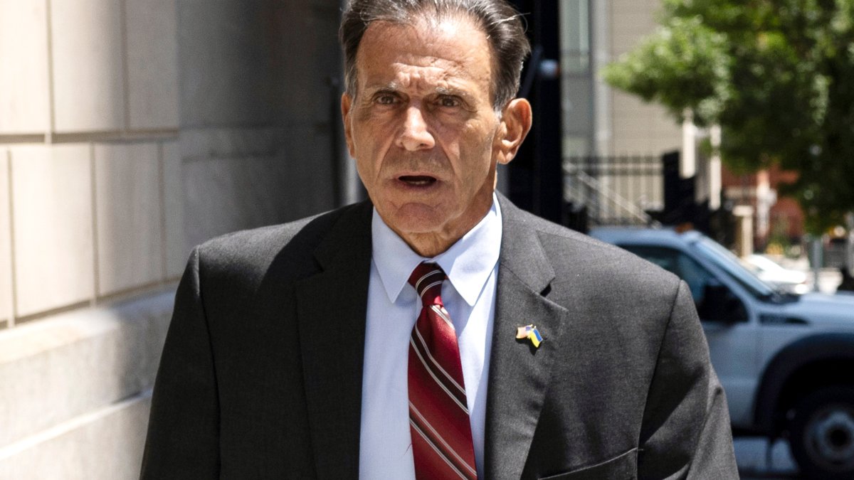 After Years of Scrutiny of NY Detective, a Case Gets Retried – NBC New York