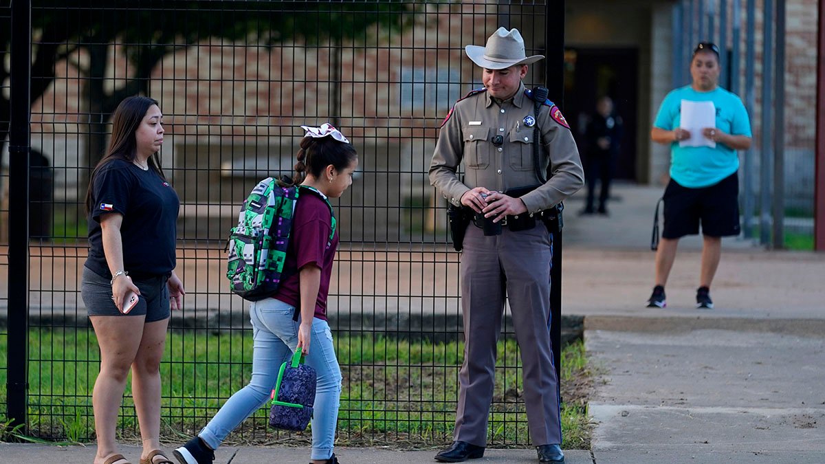 Uvalde Students Go Back to School for 1st Time Since Attack – NBC New York