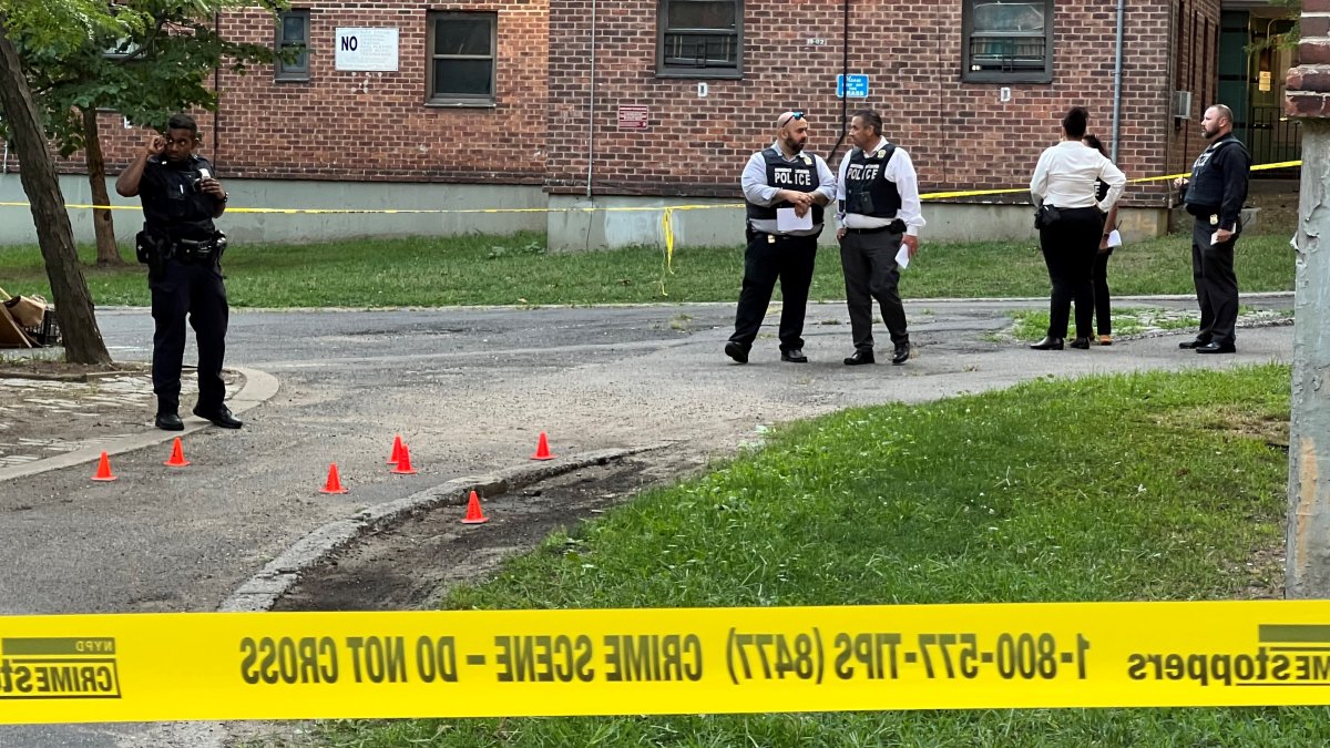 Bronx Shooting Wounds 4; No Arrests – NBC New York