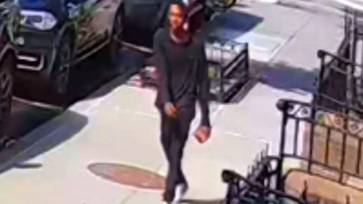 Manhattan Brick Attack in Chelsea Hospitalizes man – NBC New York