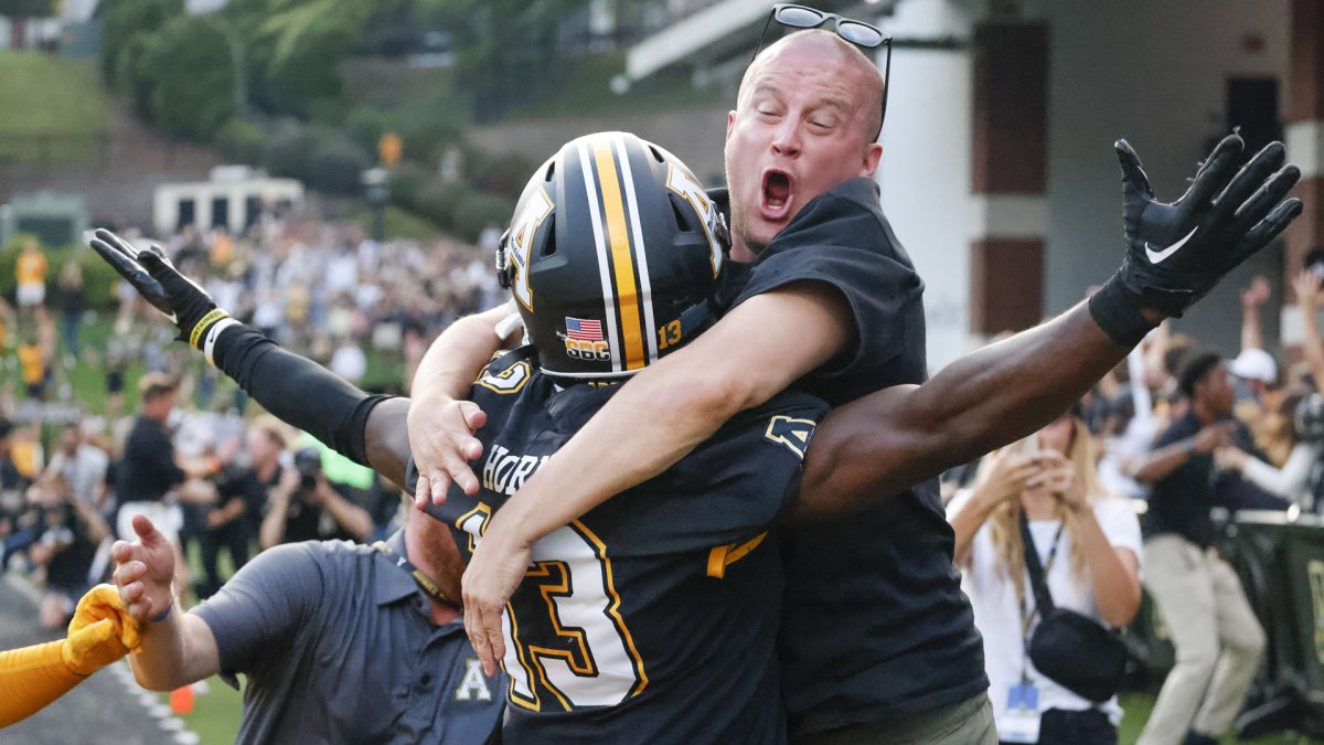 Watch Appalachian State’s Improbable Walk-Off Hail Mary Vs. Troy – NBC New York