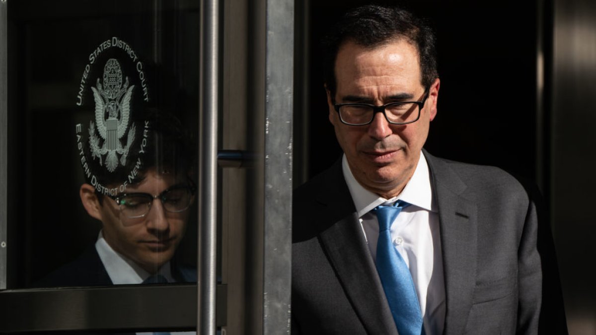 Steven Mnuchin Testifies on Behalf of Trump Ally Tom Barrack at NYC ...