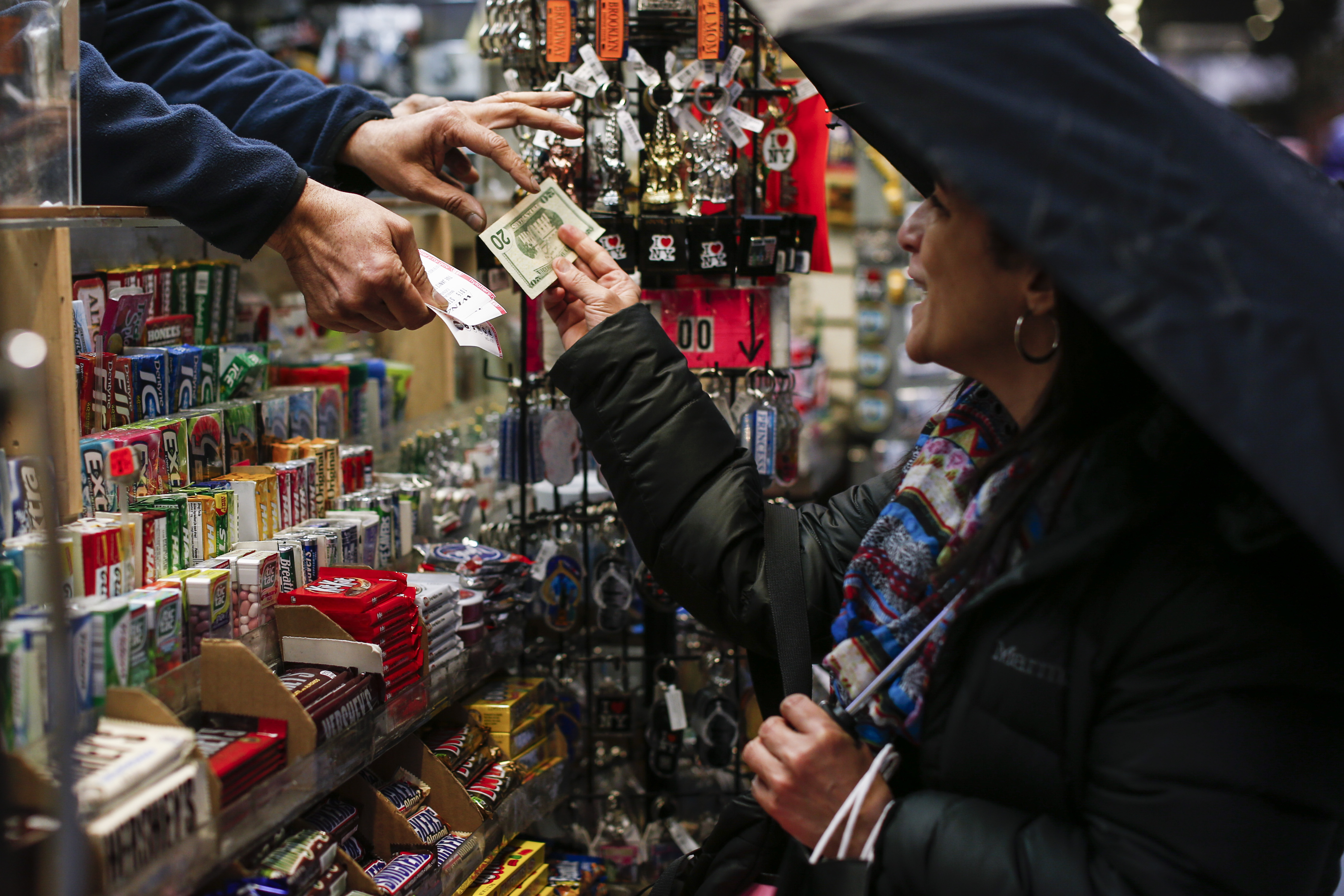 NY Lottery: Powerball Numbers to Choose for Monday’s Drawing – NBC New York