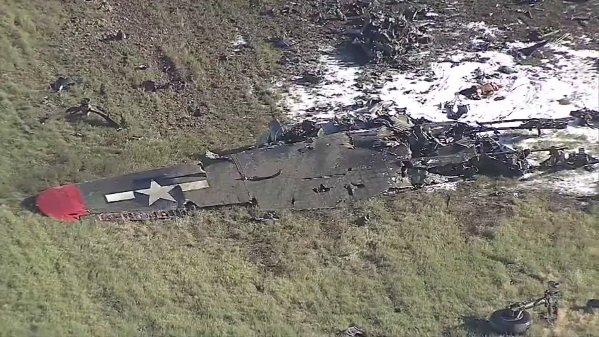 6 Dead After 2 Planes Crash Mid-Flight During Airshow in Dallas – NBC ...