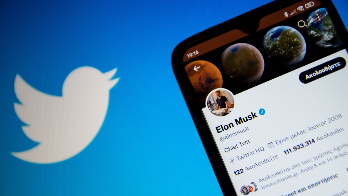 Twitter’s Verified vs. Paid Blue Check: How To Spot The Difference ...