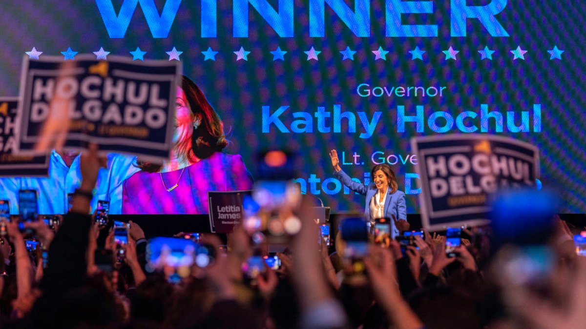 Who Won Governor of NY? Kathy Hochul Becomes 1st Woman Elected to Top ... Who Won Governor of NY? Kathy Hochul Becomes 1st Woman Elected to Top ...