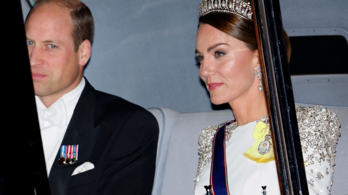 See Kate Middleton’s Angelic Look at King Charles’ First Banquet – NBC ...