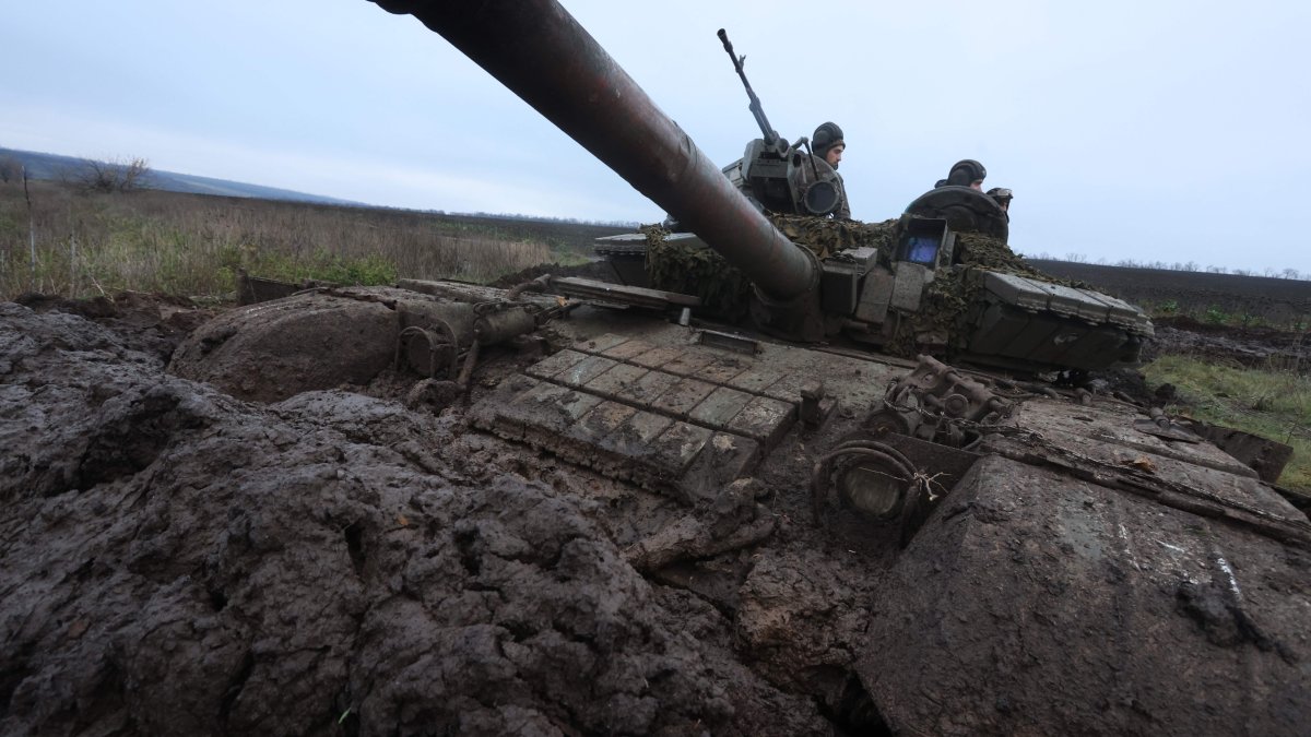 Trenches, Mud and Death: One Ukrainian Battlefield Looks Like Something ...