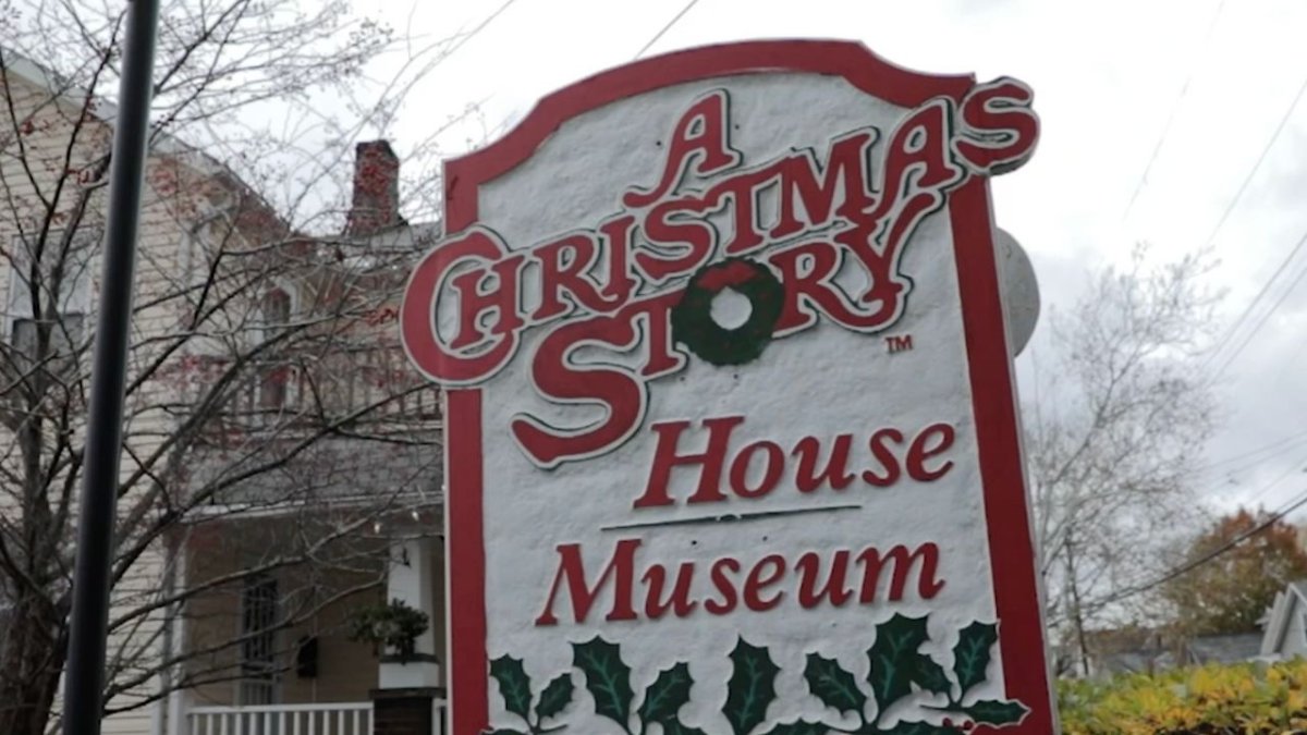 Inside the Famed ‘A Christmas Story’ House – NBC New York