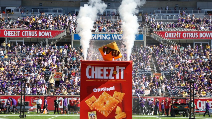 Giant Cheez-It Takes Over Pregame Ceremony at Bowl Game in Orlando ...