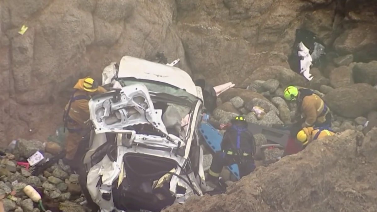 Tesla Plunges Over Cliff at Devils Slide, 4 Injured – NBC New York